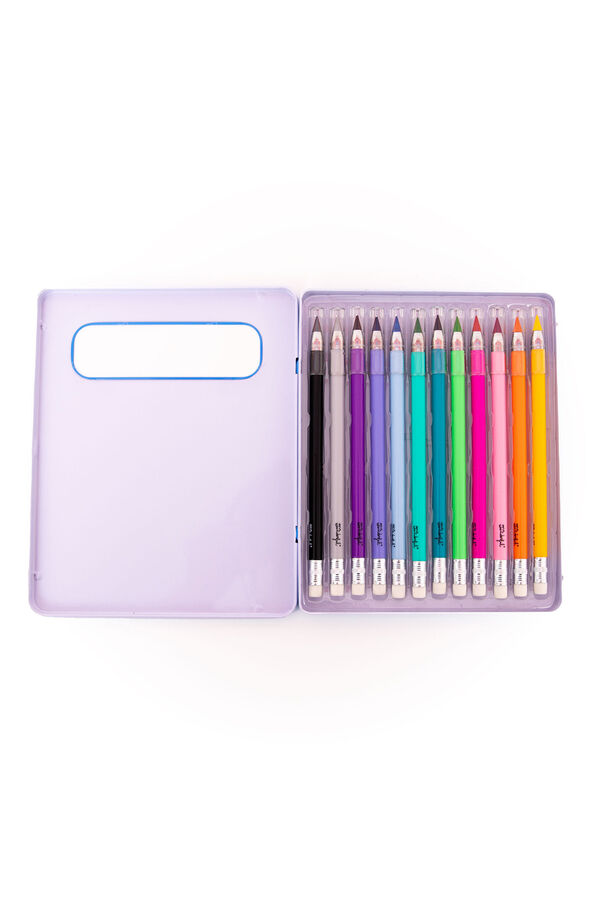 Infinite colored pencils to give the world a more beautiful touch ...