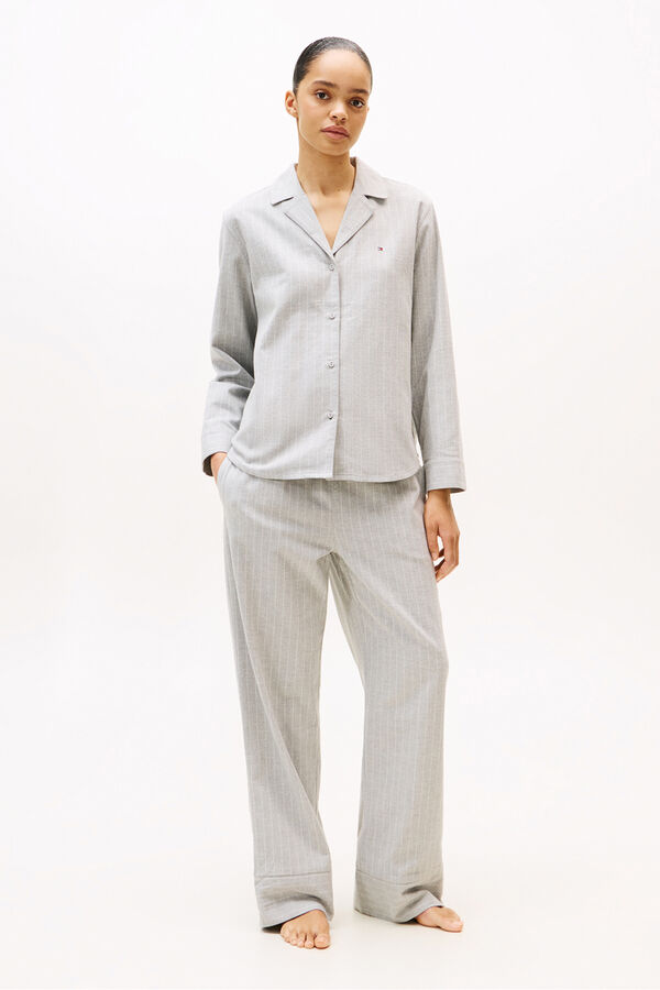 Striped pyjamas set with shirt and trouser | Piżamy damskie | WomenSecret