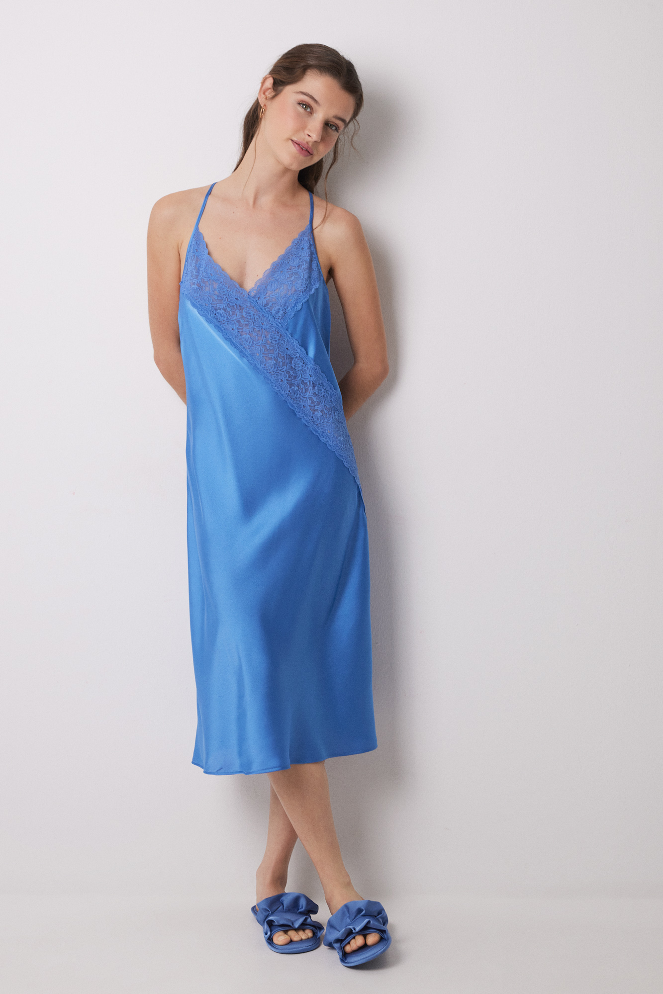Blue satin and lace midi nightgown | Nightgowns | WomenSecret