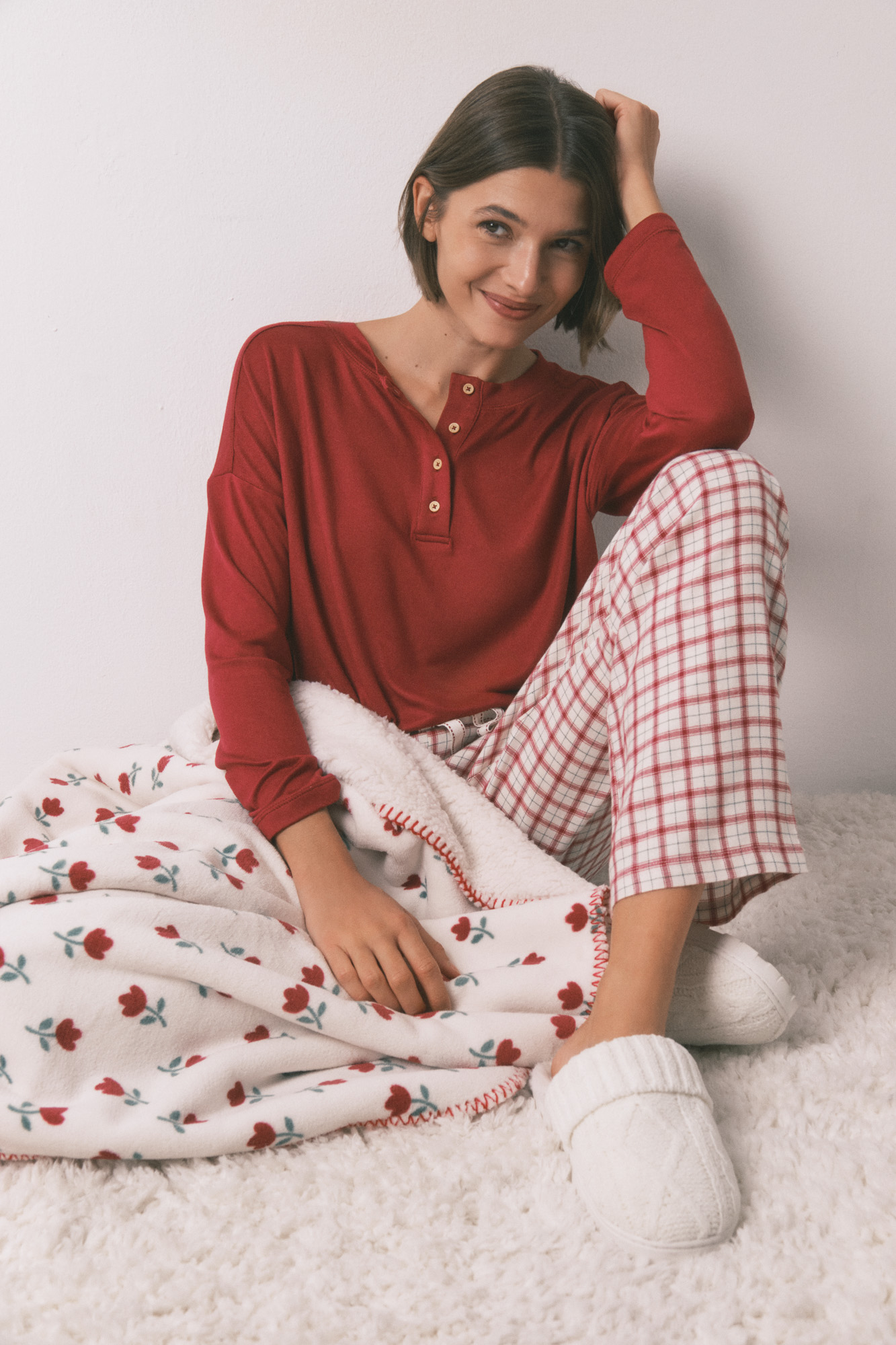 Ensemble pantoufles et couverture | WomenSecret