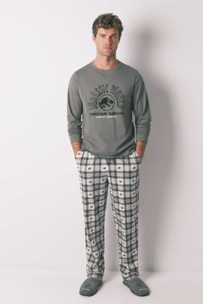 Pyjamas and slippers set | WomenSecret